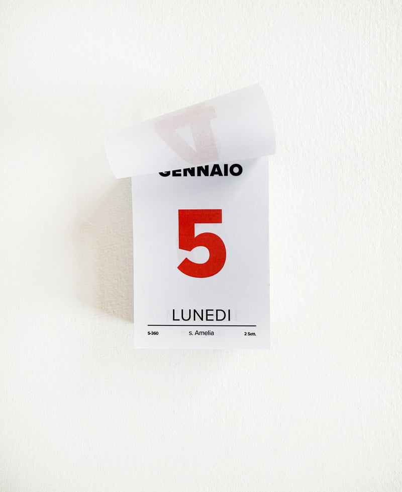 Italian desk calendar 2026 – studio carta shop